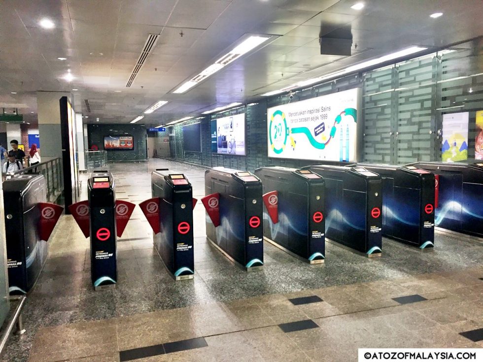 How to get to Aquaria KLCC (Kuala Lumpur) - Bus & LRT Guide